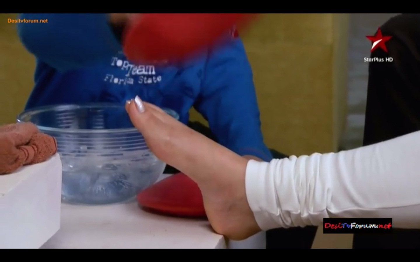 Hina Khans Feet