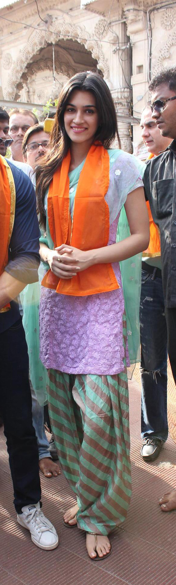 Kriti Sanons Feet