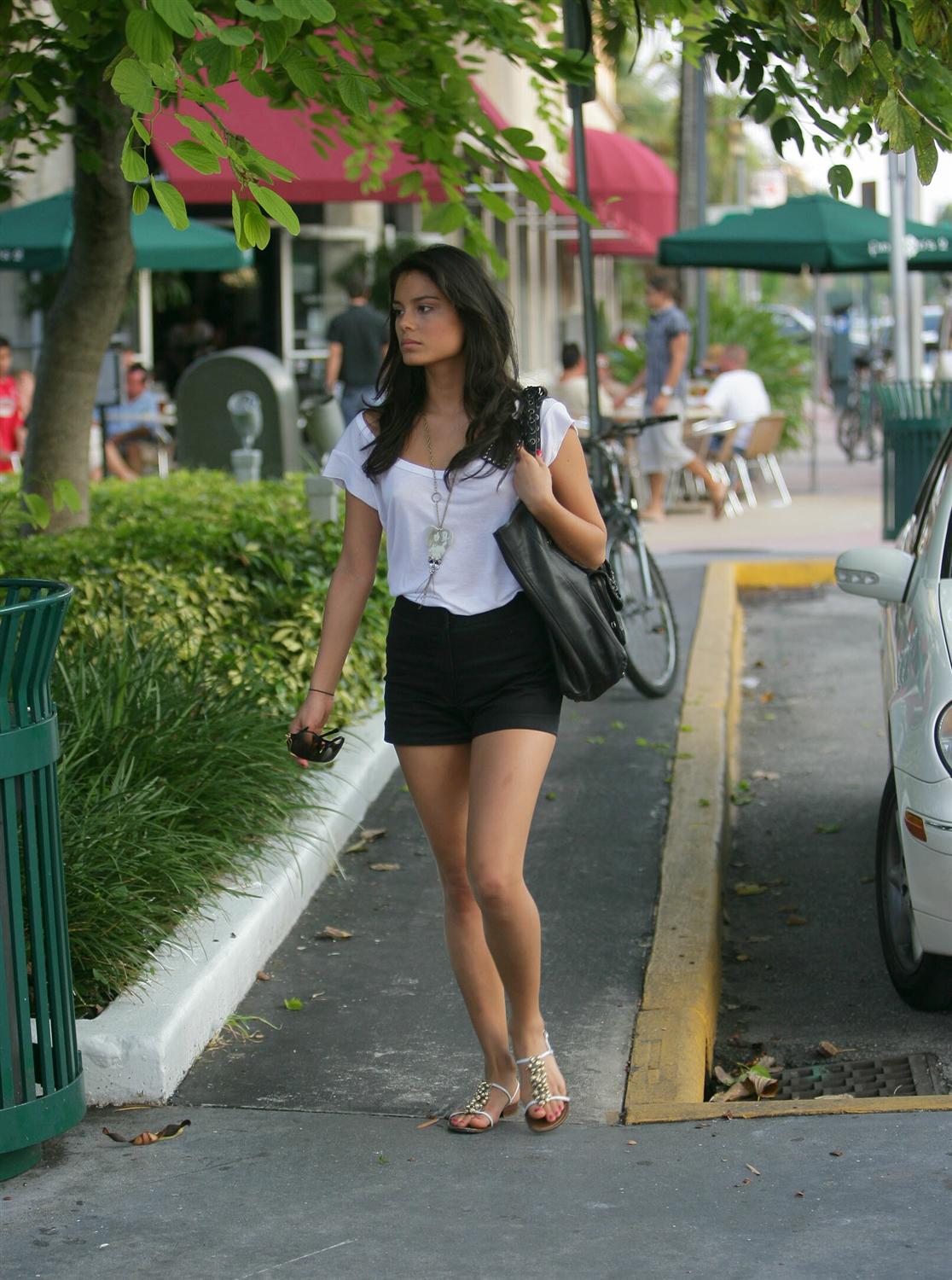 Nathalie Kelleys Feet