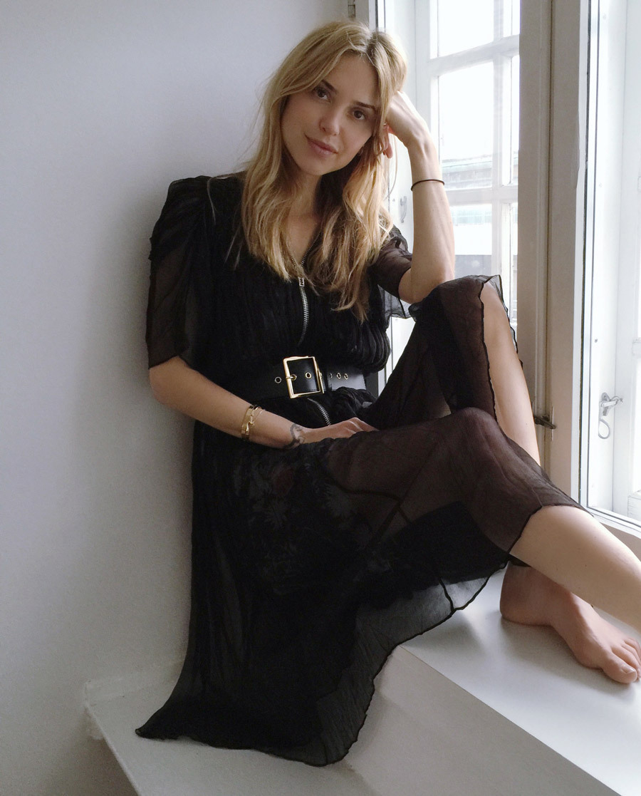 Pernille Teisbæks Feet