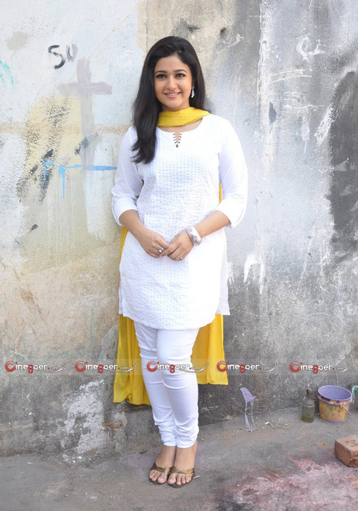 Poonam Bajwas Feet