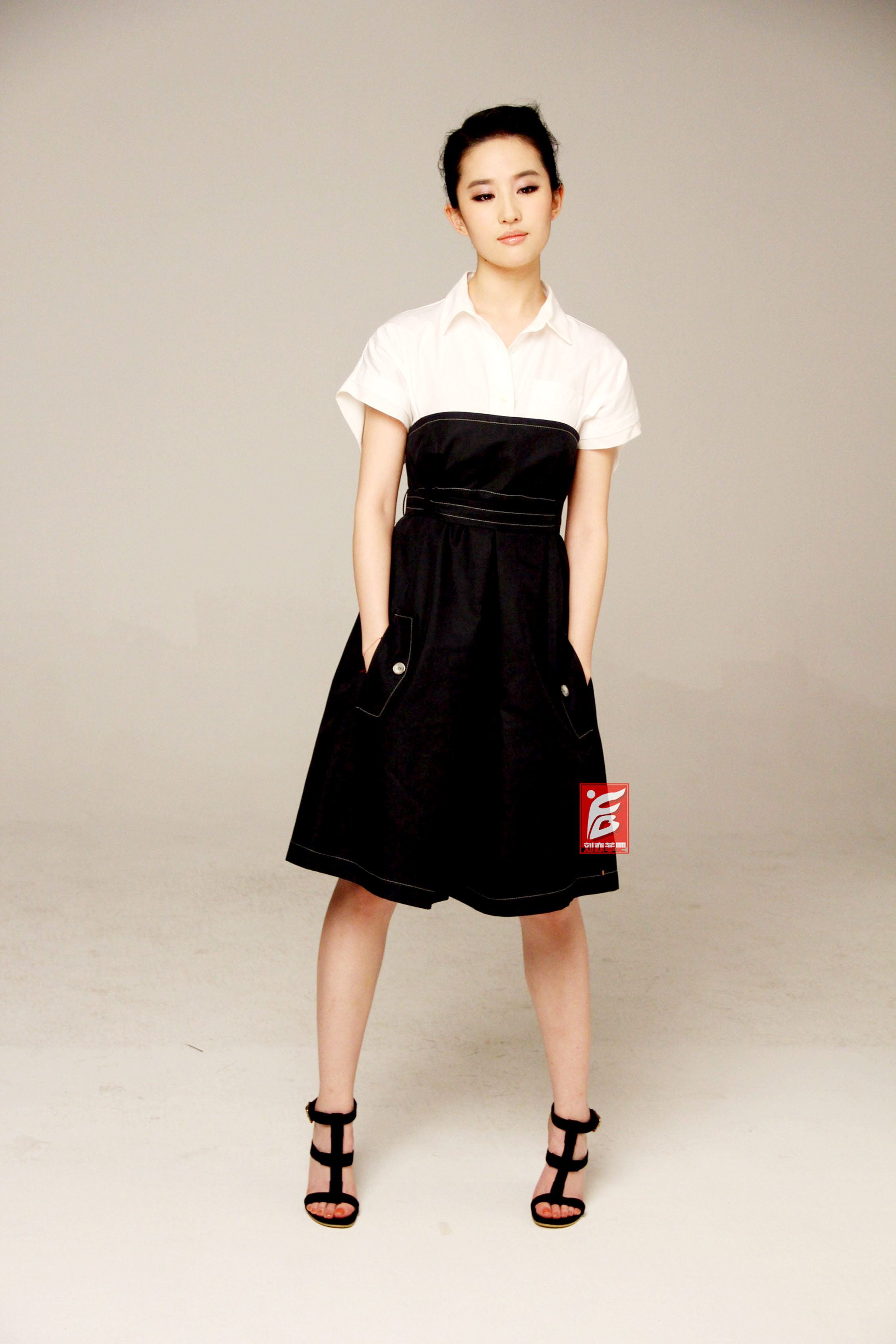 Yifei Lius Feet