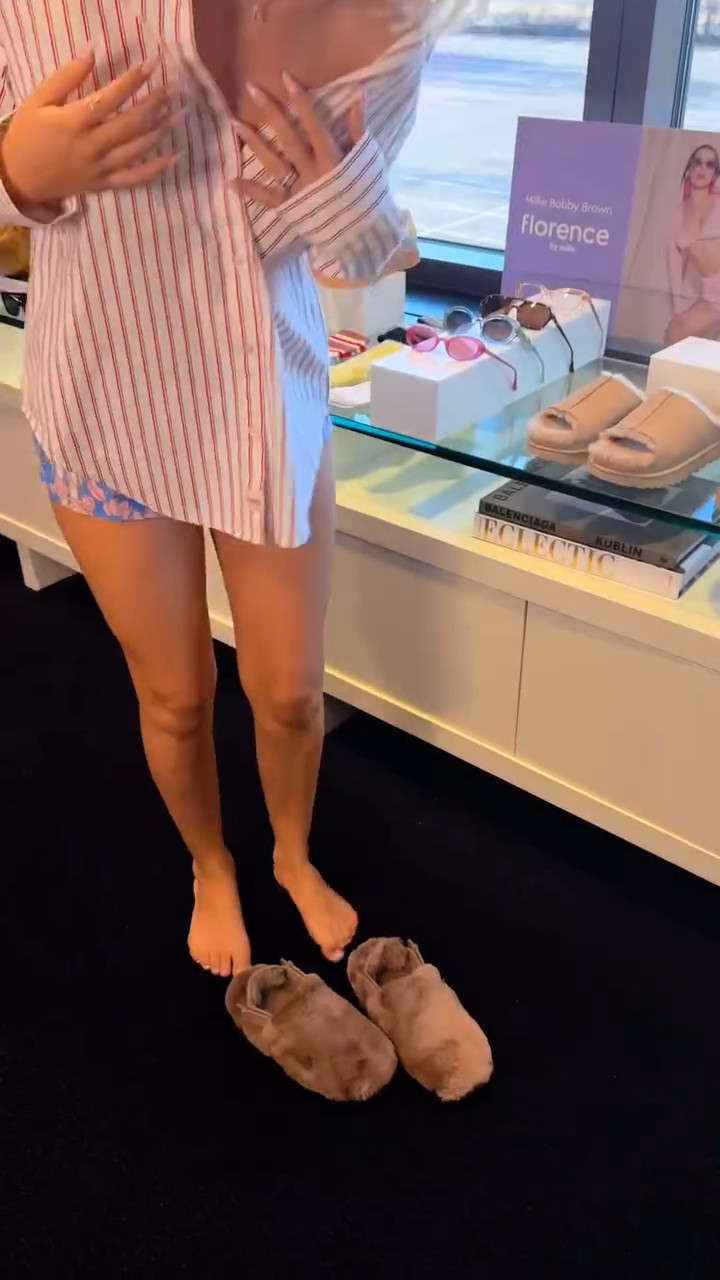 Millie Bobby Brown feet | FeetDatabase.com