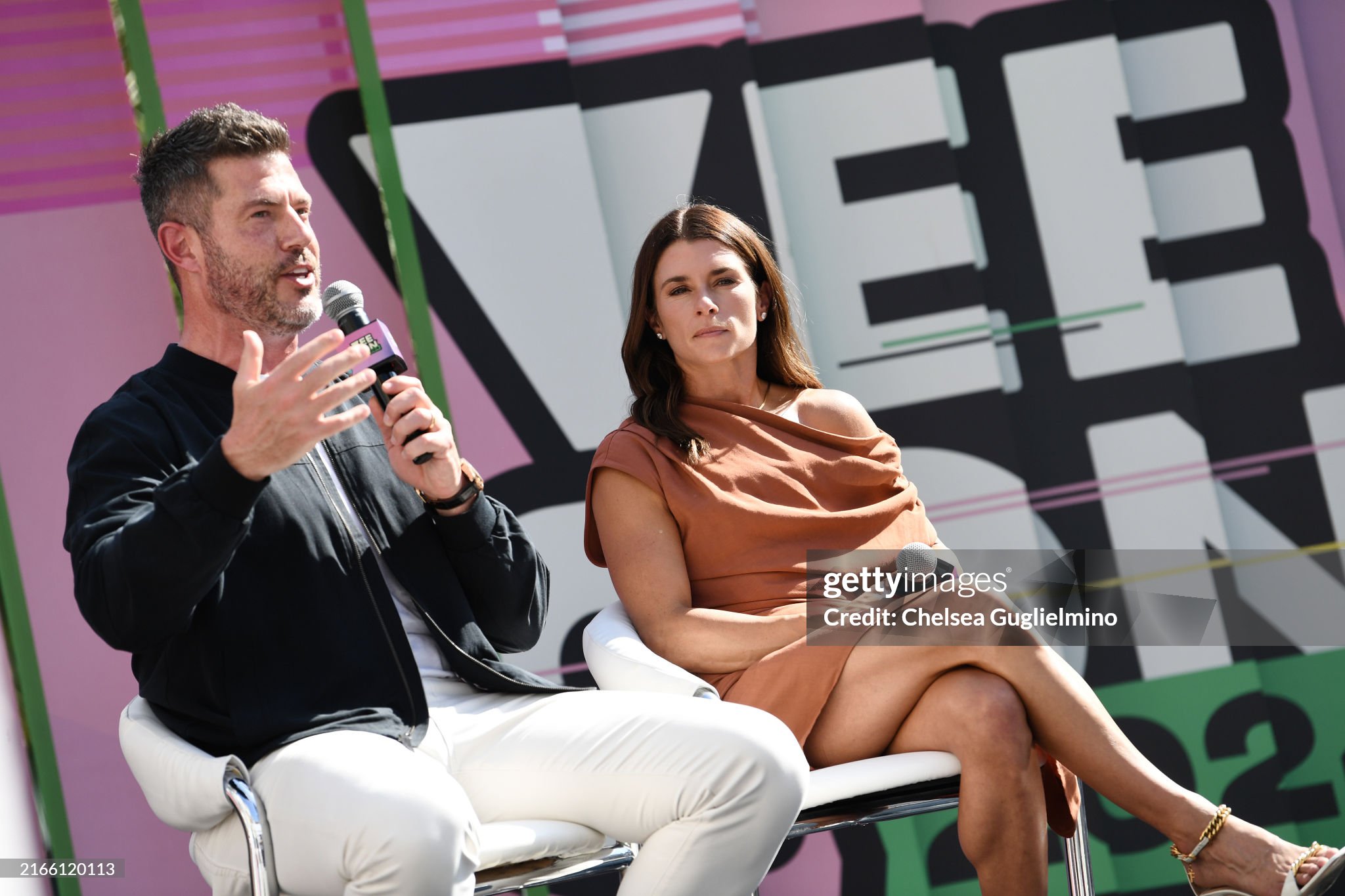 The best Danica Patrick feet pictures 🤩