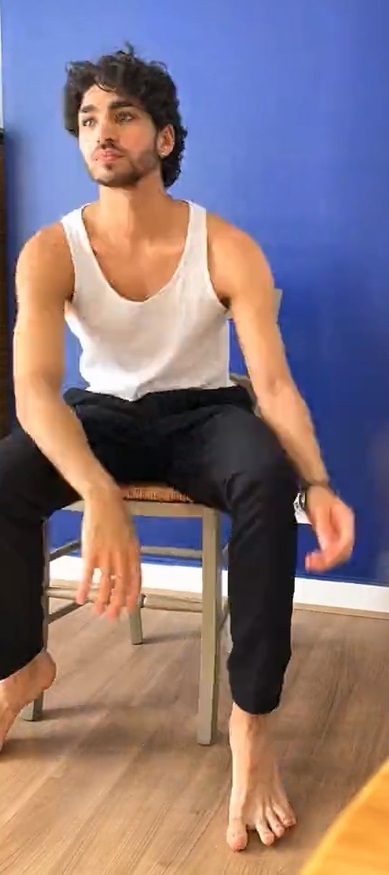Adam Hafsias Feet