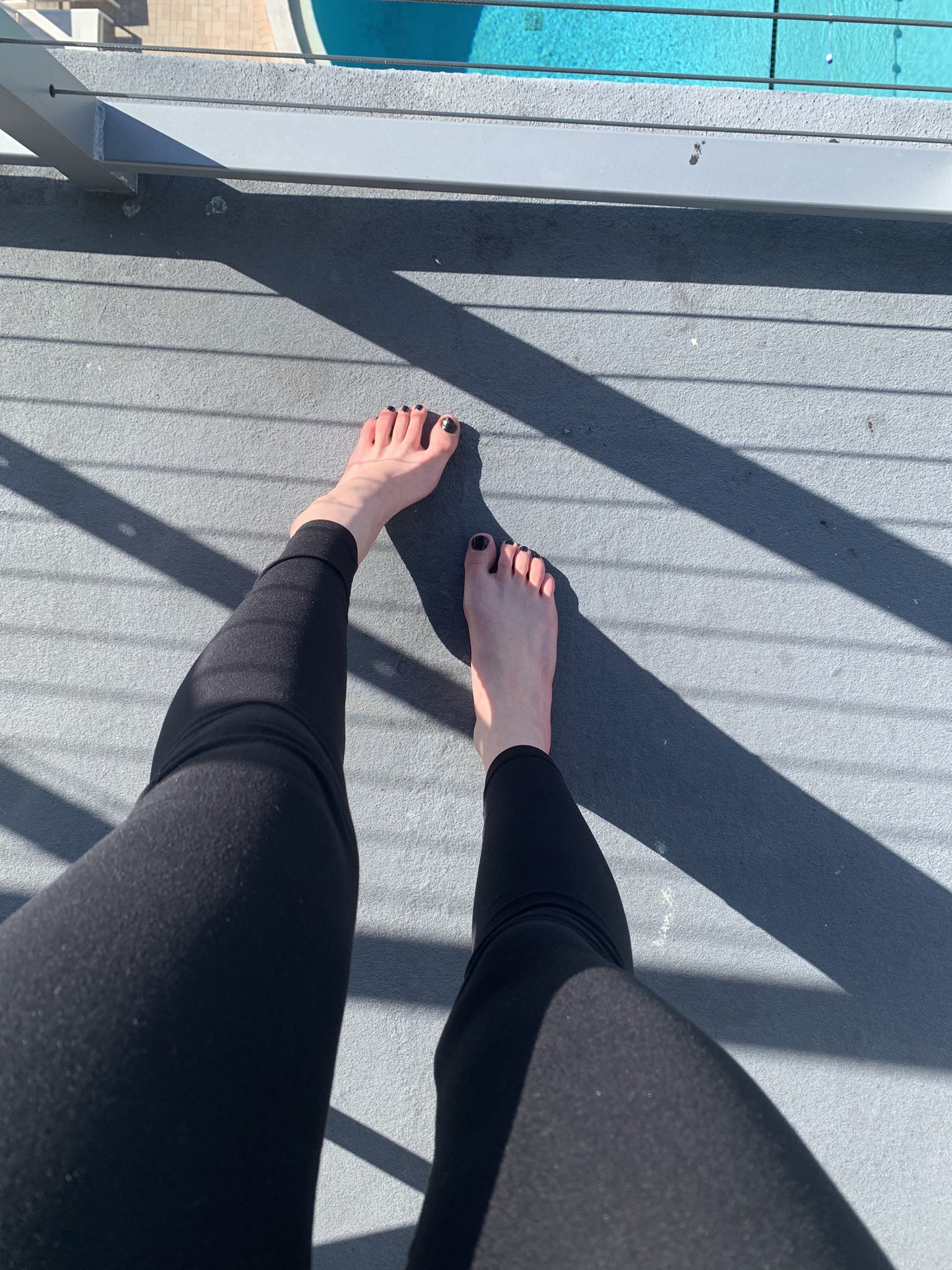 Alaia Hallows's feet