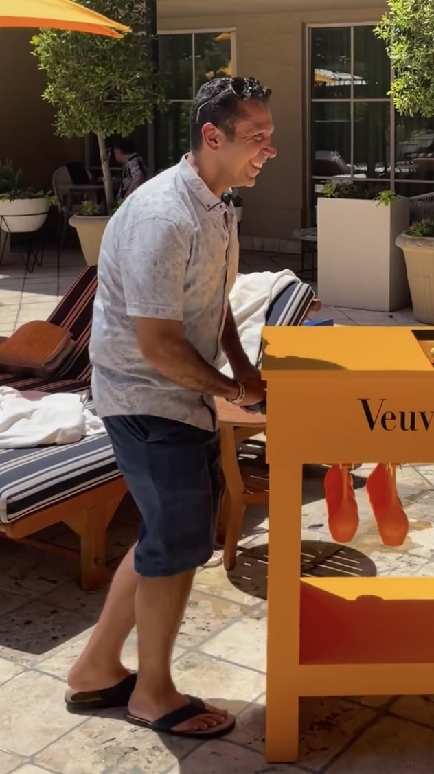 Alan Semsar's feet