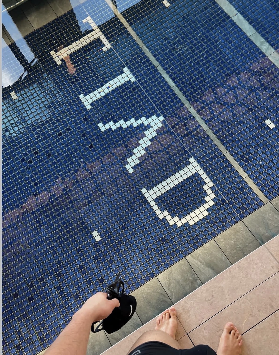 Alan Takahashi's feet
