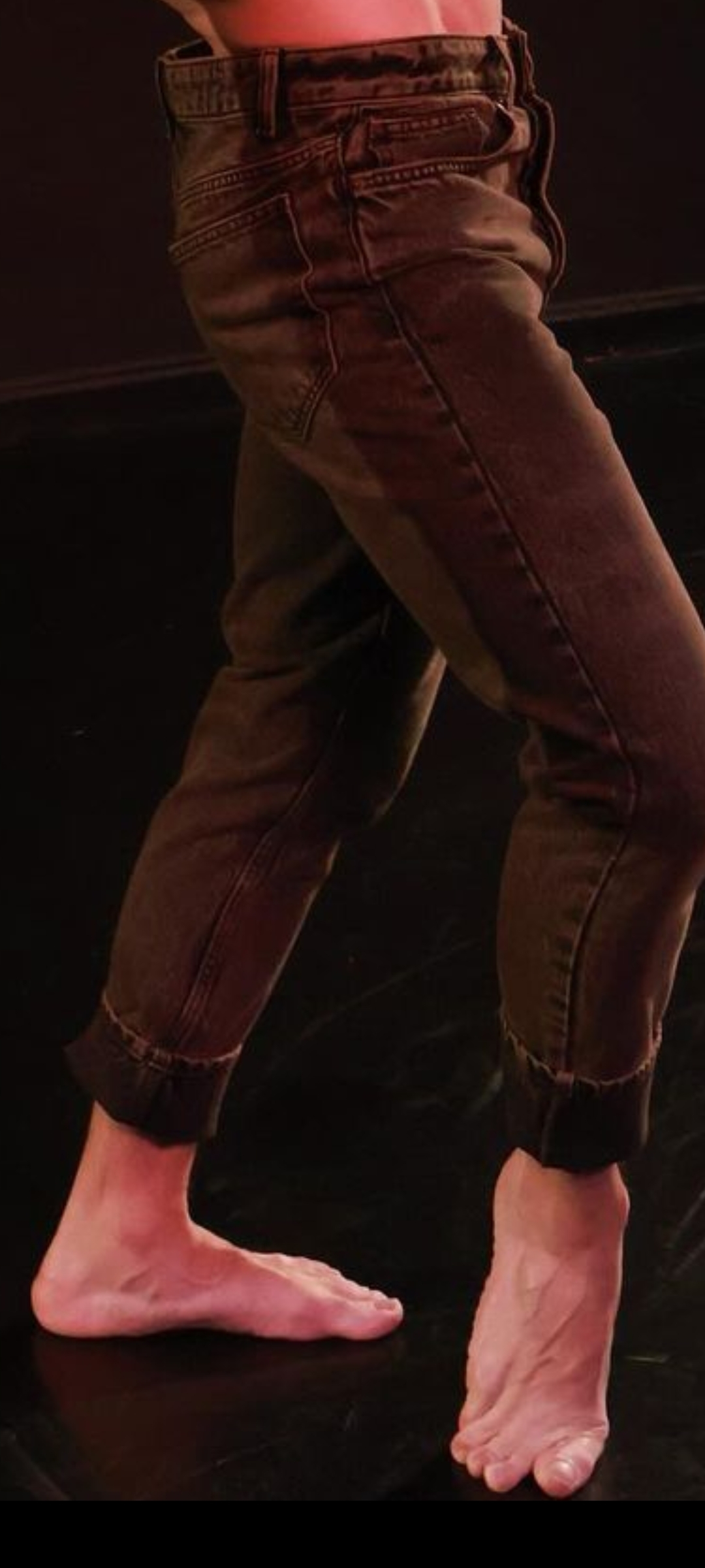 Alberto Escobar's feet