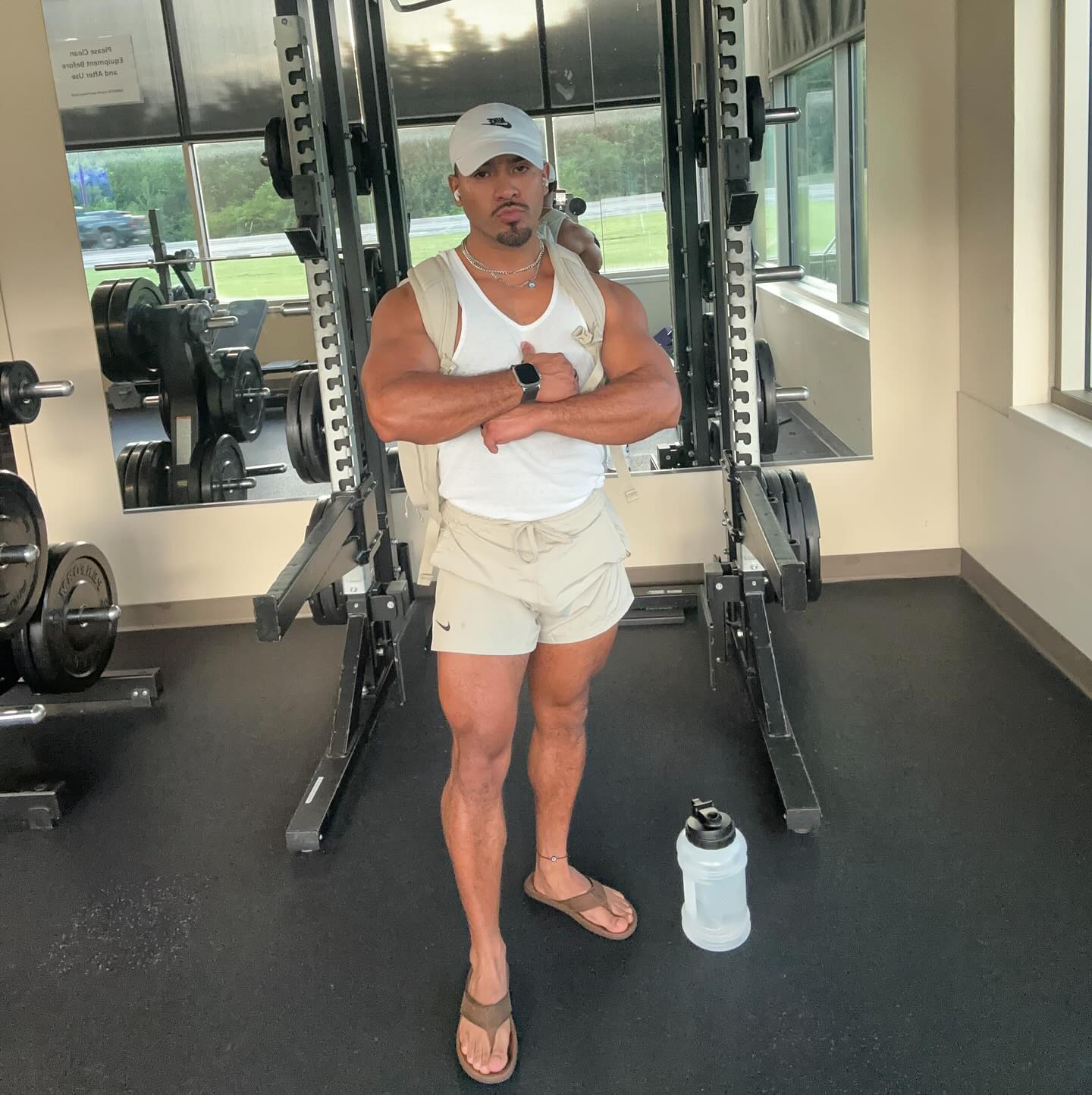 Alejandro Guzman's feet