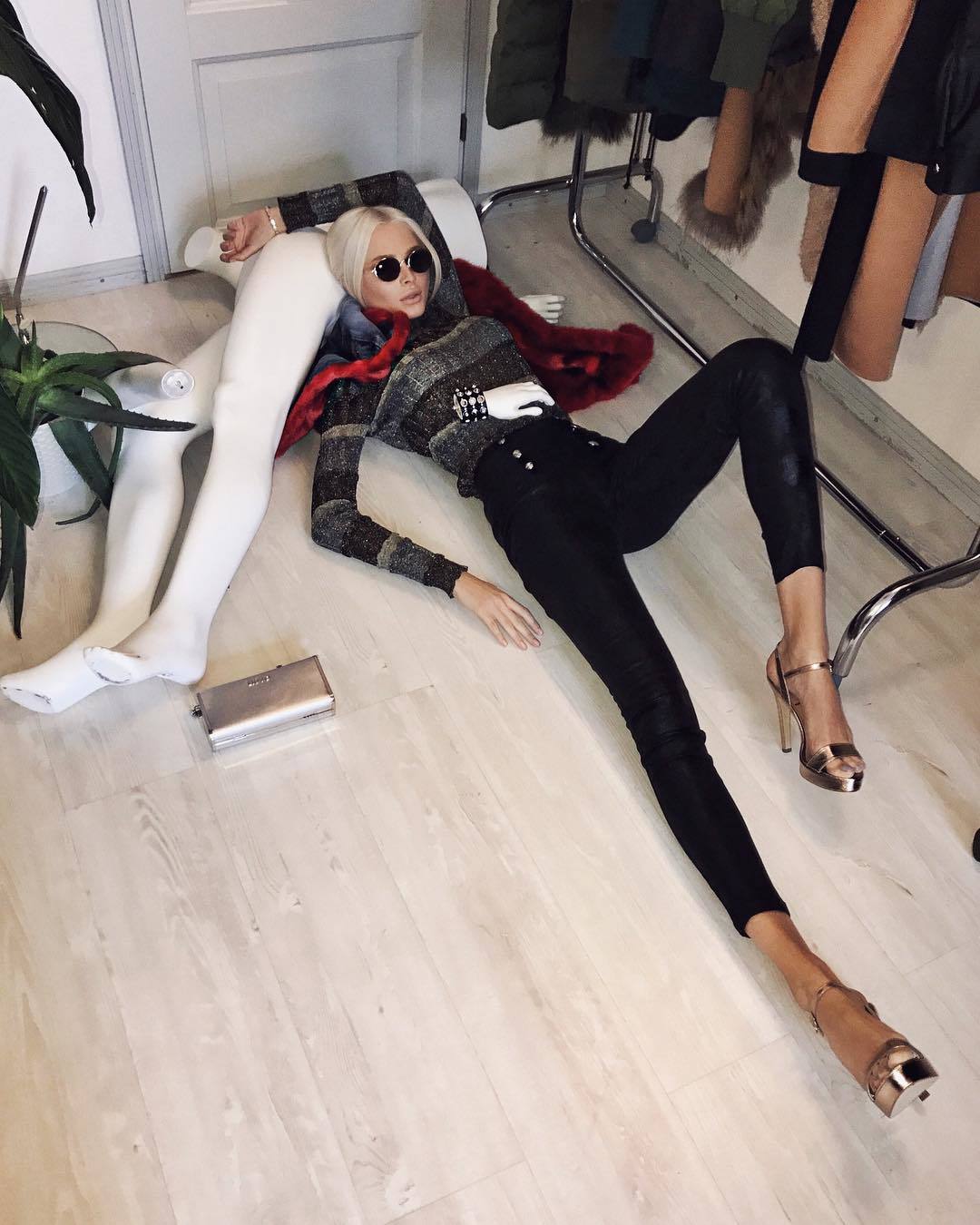 Alena Shishkova's feet
