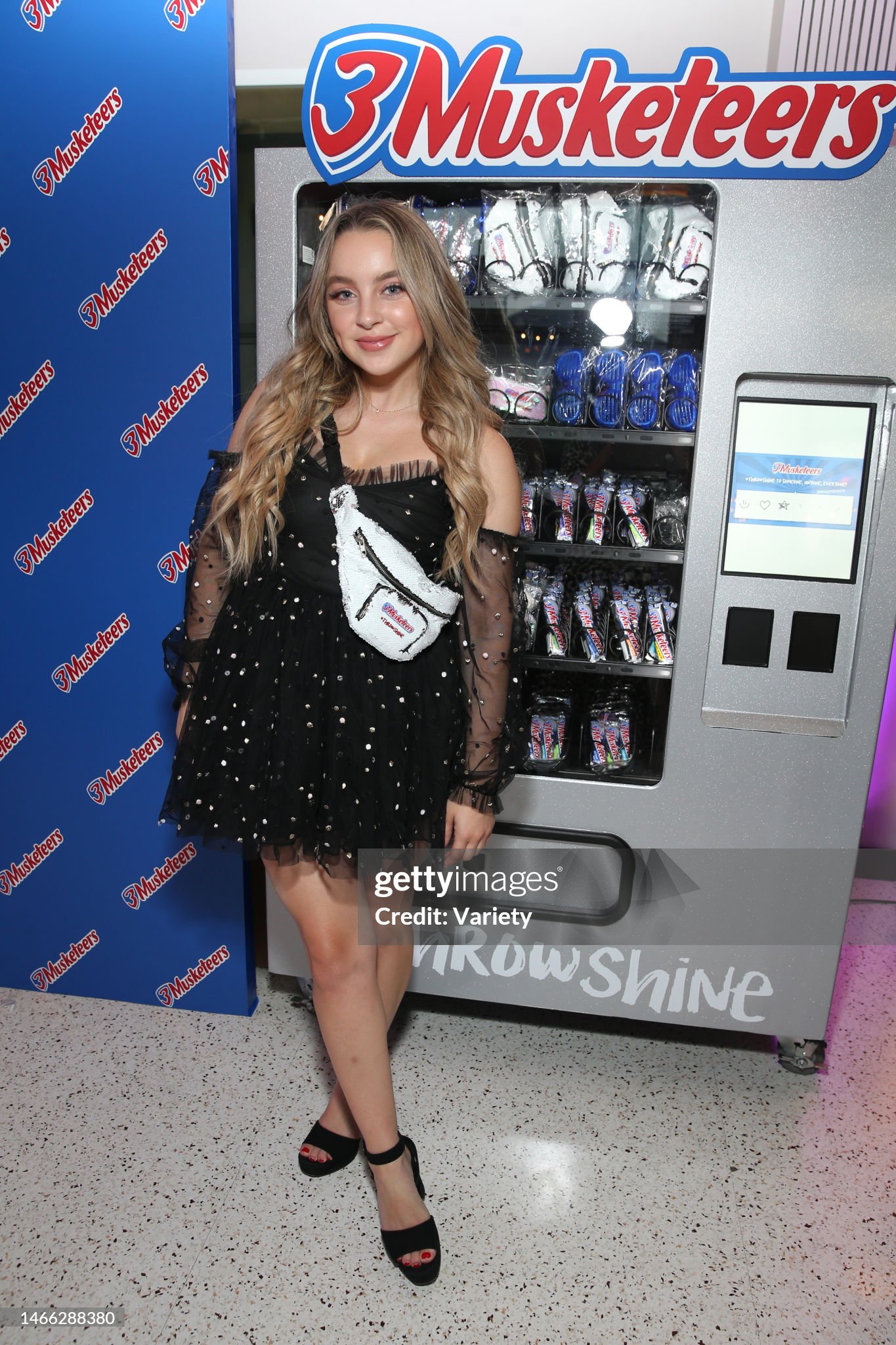 Alexa Losey's feet