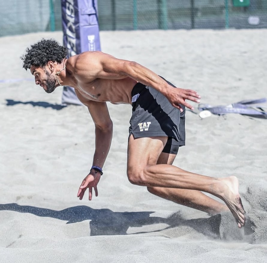 Alexander Cook's feet