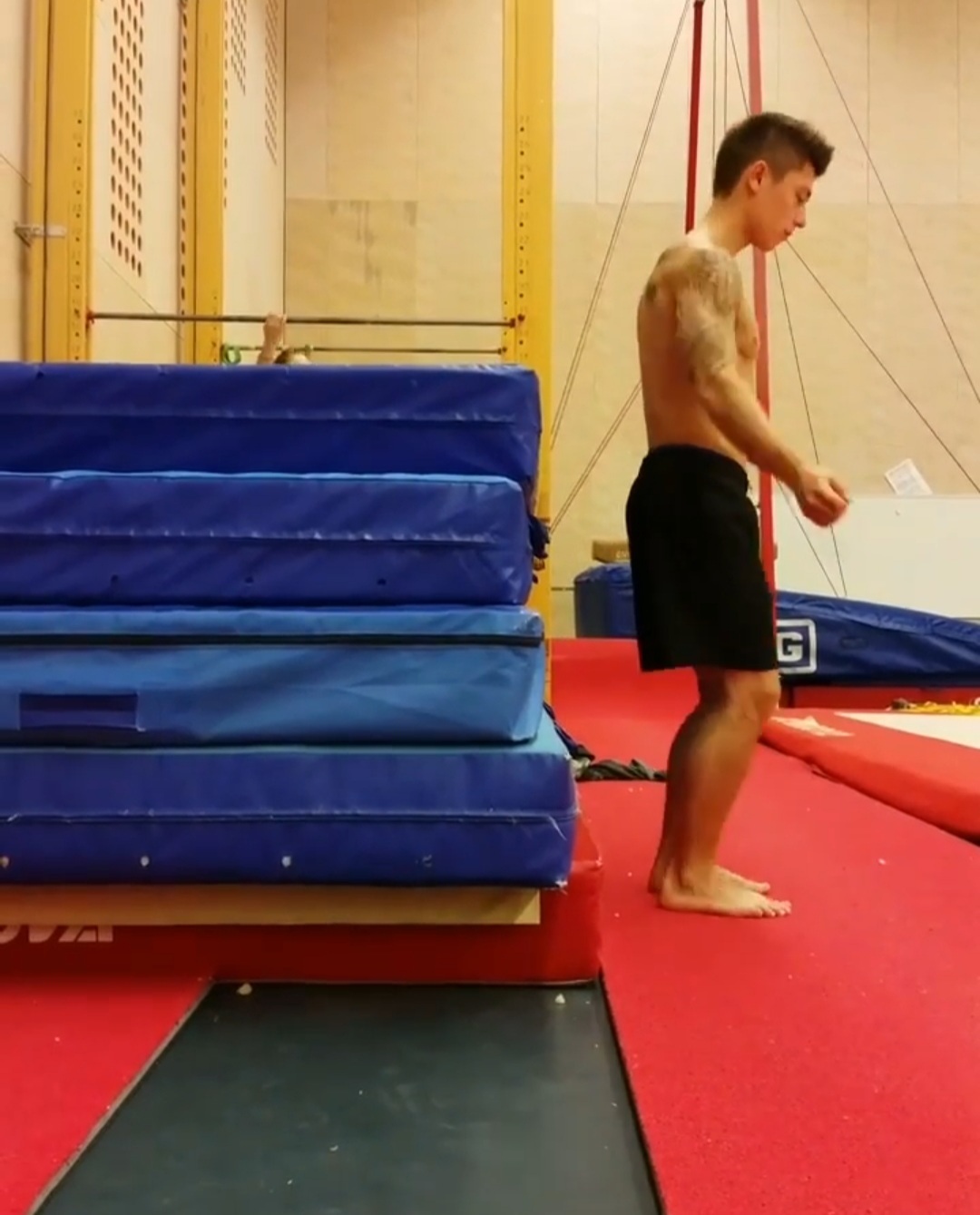 Alexander Hermansen's feet