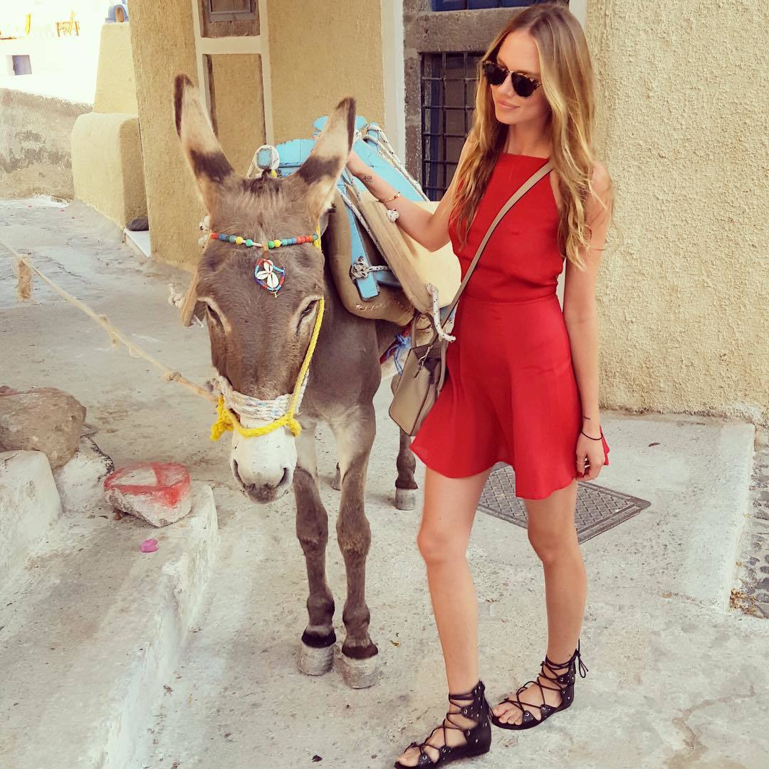 Alicia Roundtree's feet