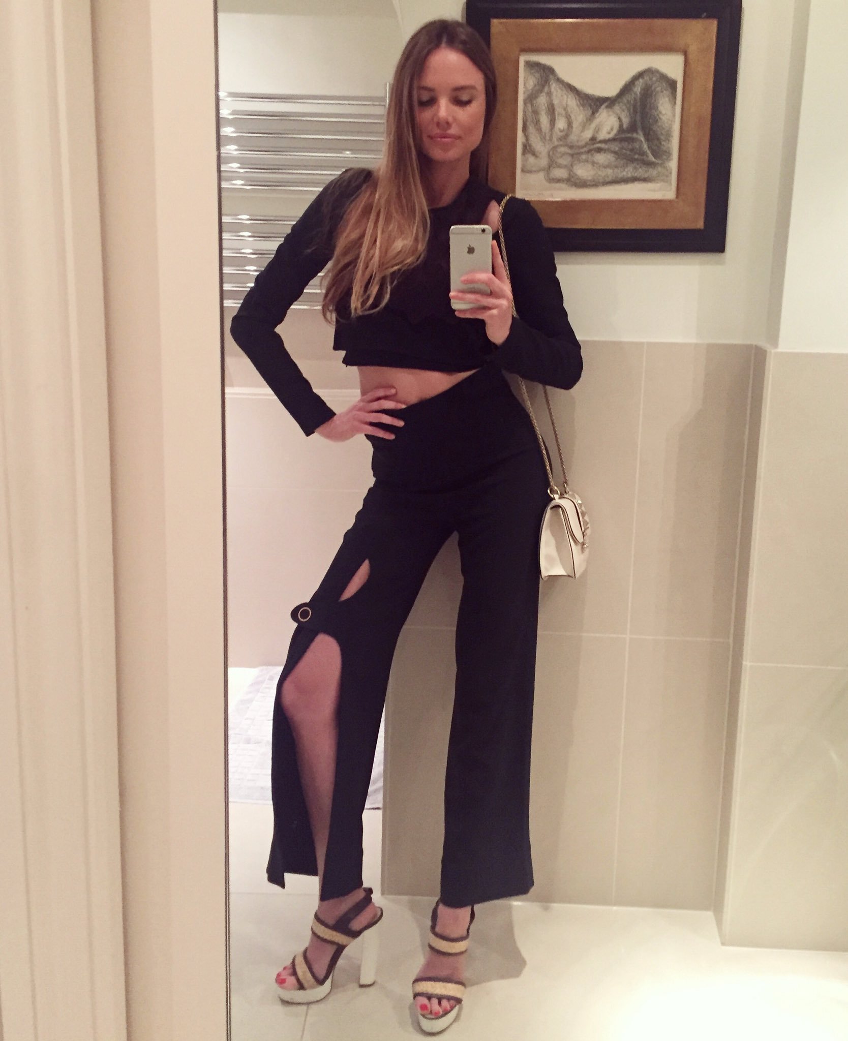 Alicia Roundtree's feet