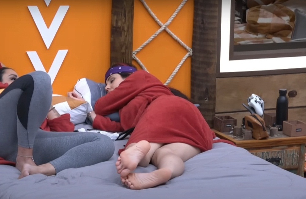 Alicia Xs Feet