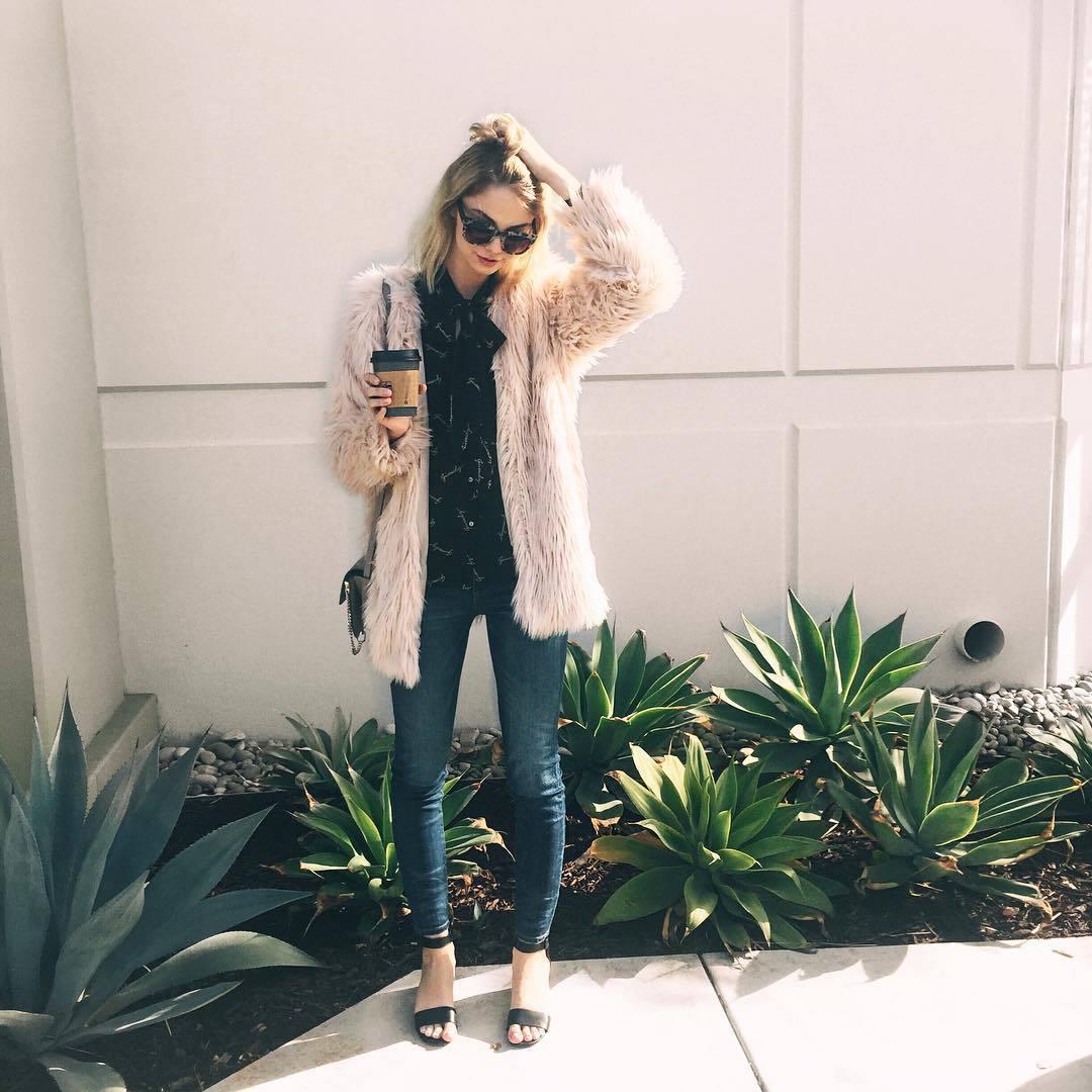 Allie Marie Evanss Feet I Piedi Di Allie Marie Evans Celebrities Feet 2025