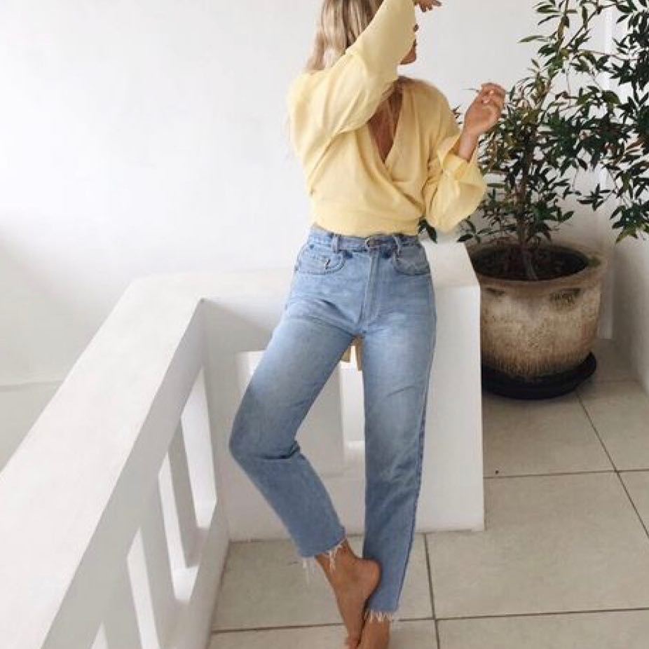 Allison Cullen's feet