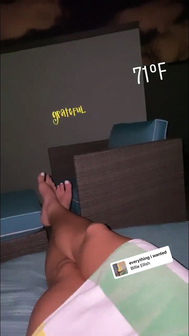 Amanda Saccomannos Feet