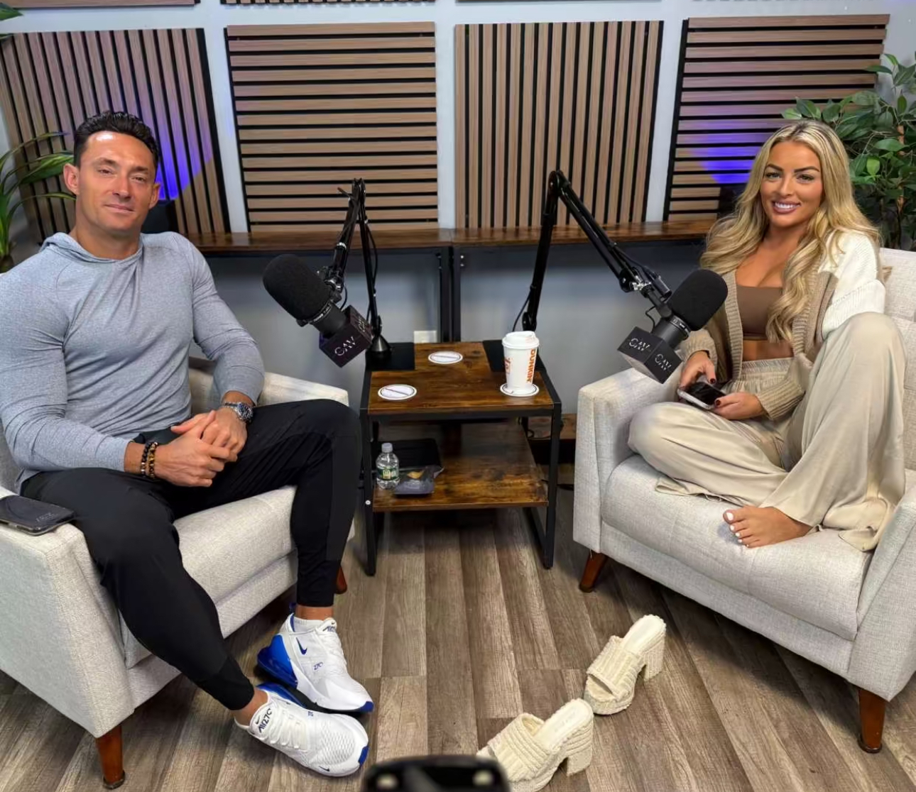 Amanda Saccomanno's feet