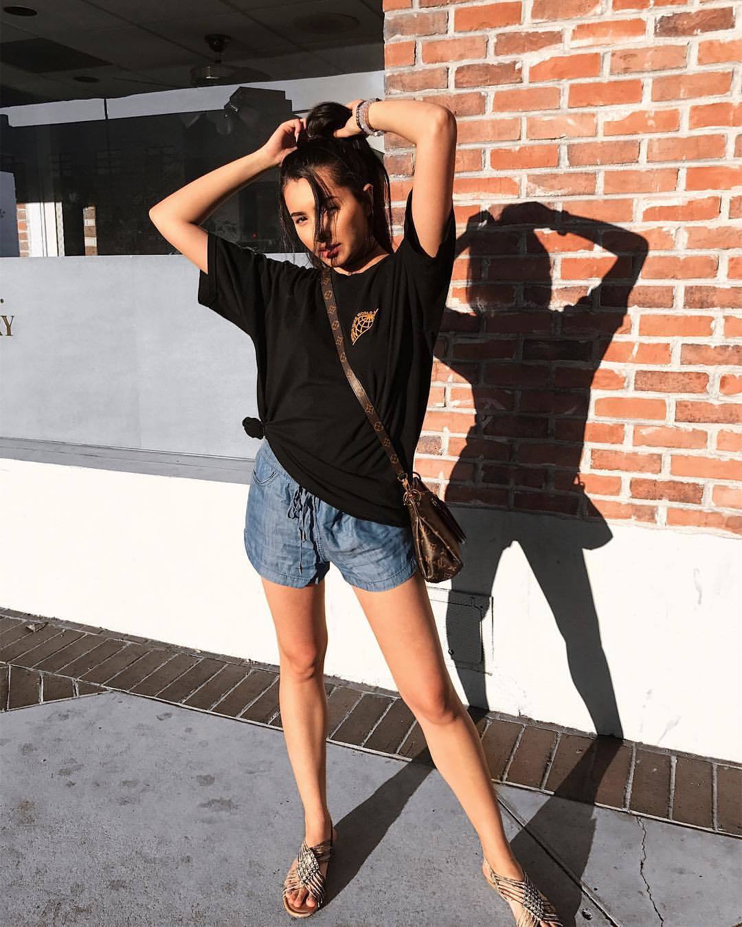 Amelia Hendersons Feet I Piedi Di Amelia Henderson Celebrities Feet 2024