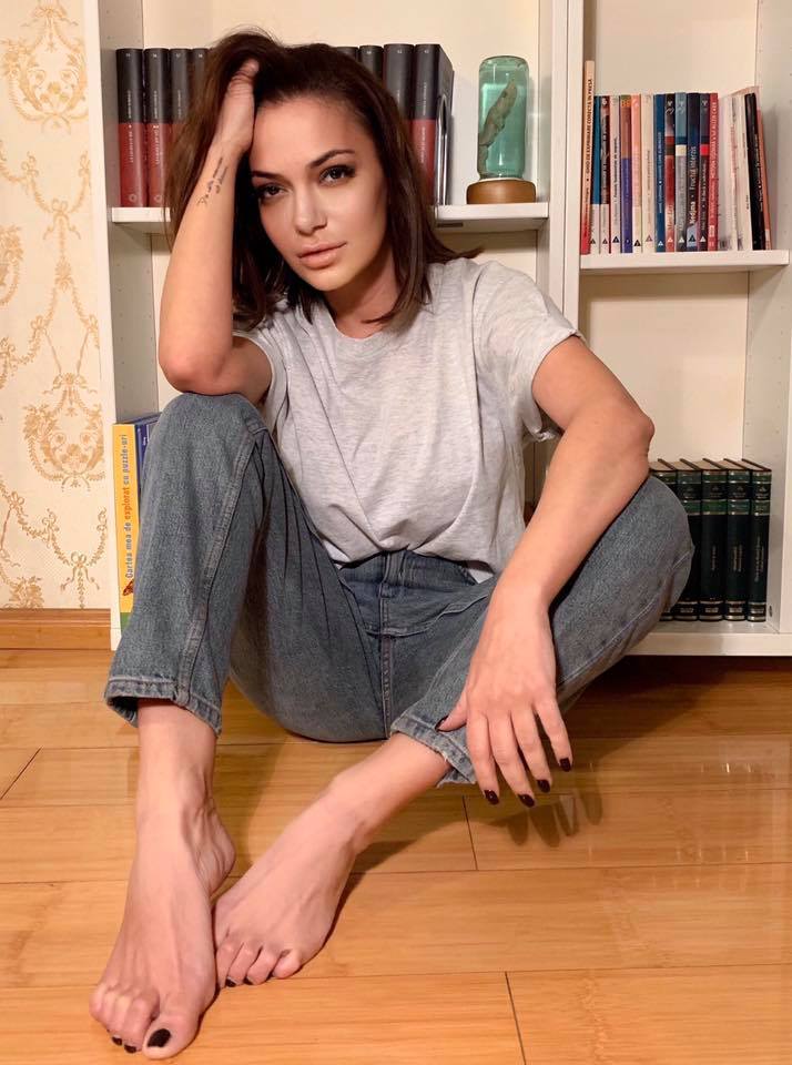 Andreea Antonescus Feet I Piedi Di Andreea Antonescu Celebrities Feet 2025