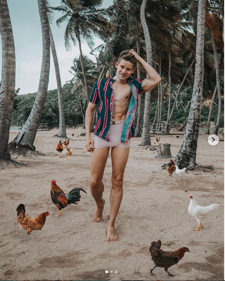 Andrew Keenan Bolgers Feet