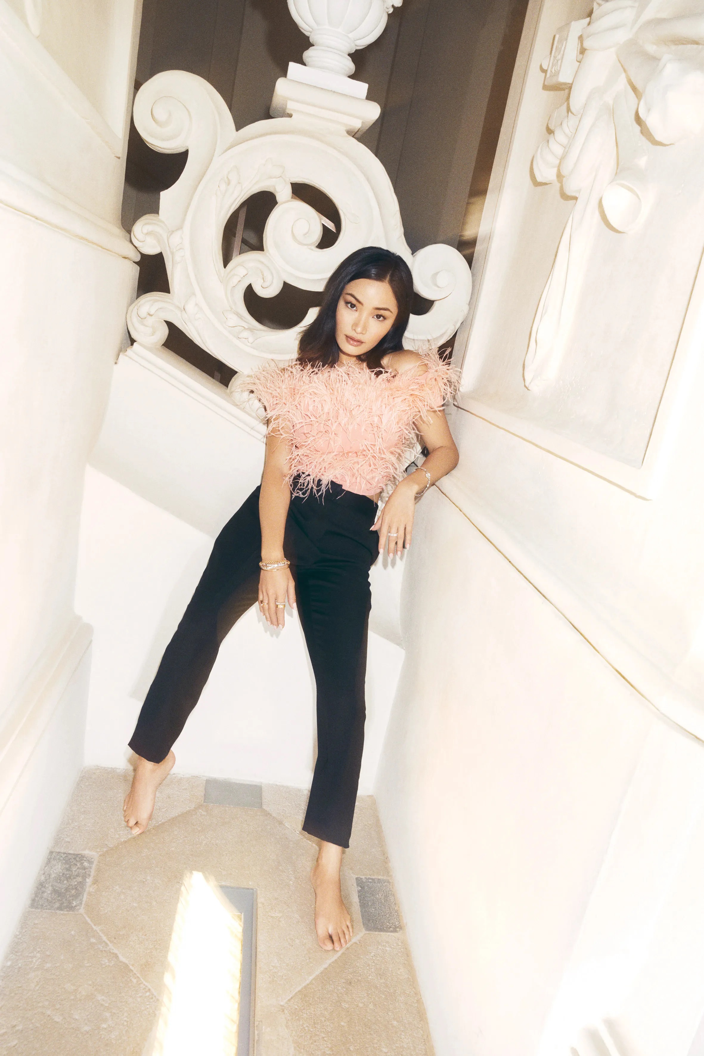 Anna Sawai's feet