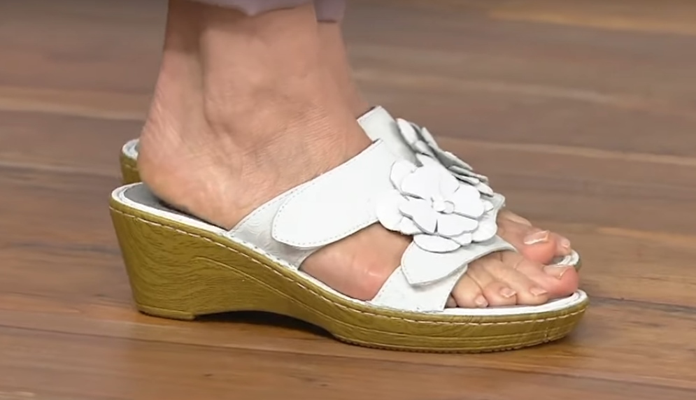 Anne Rogan's feet