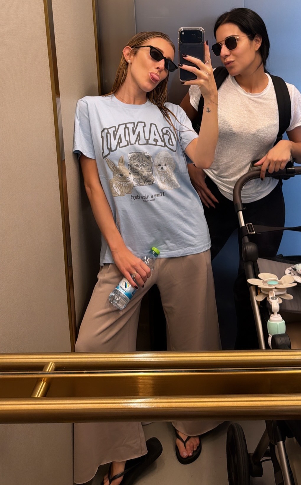 Anne Zivi's feet