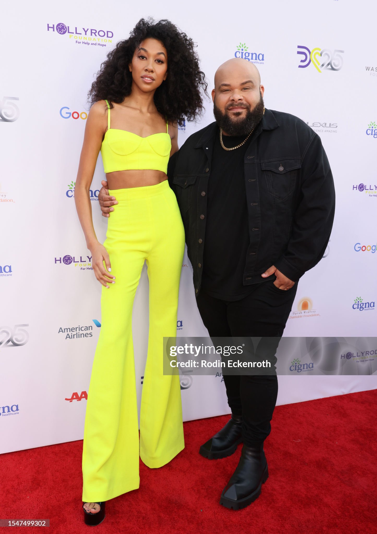 Aoki Lee Simmons's feet