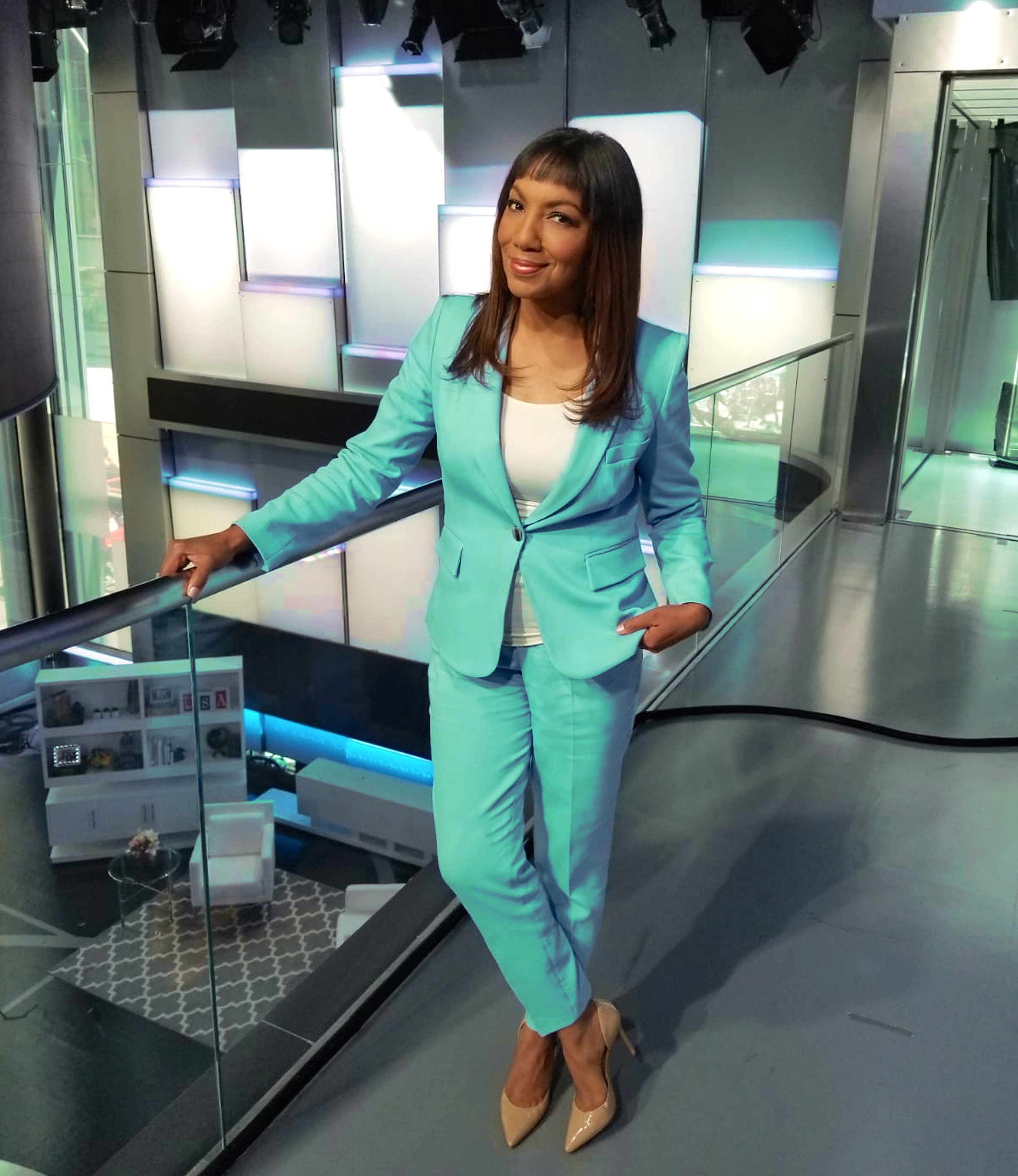 Arthel Neville's feet