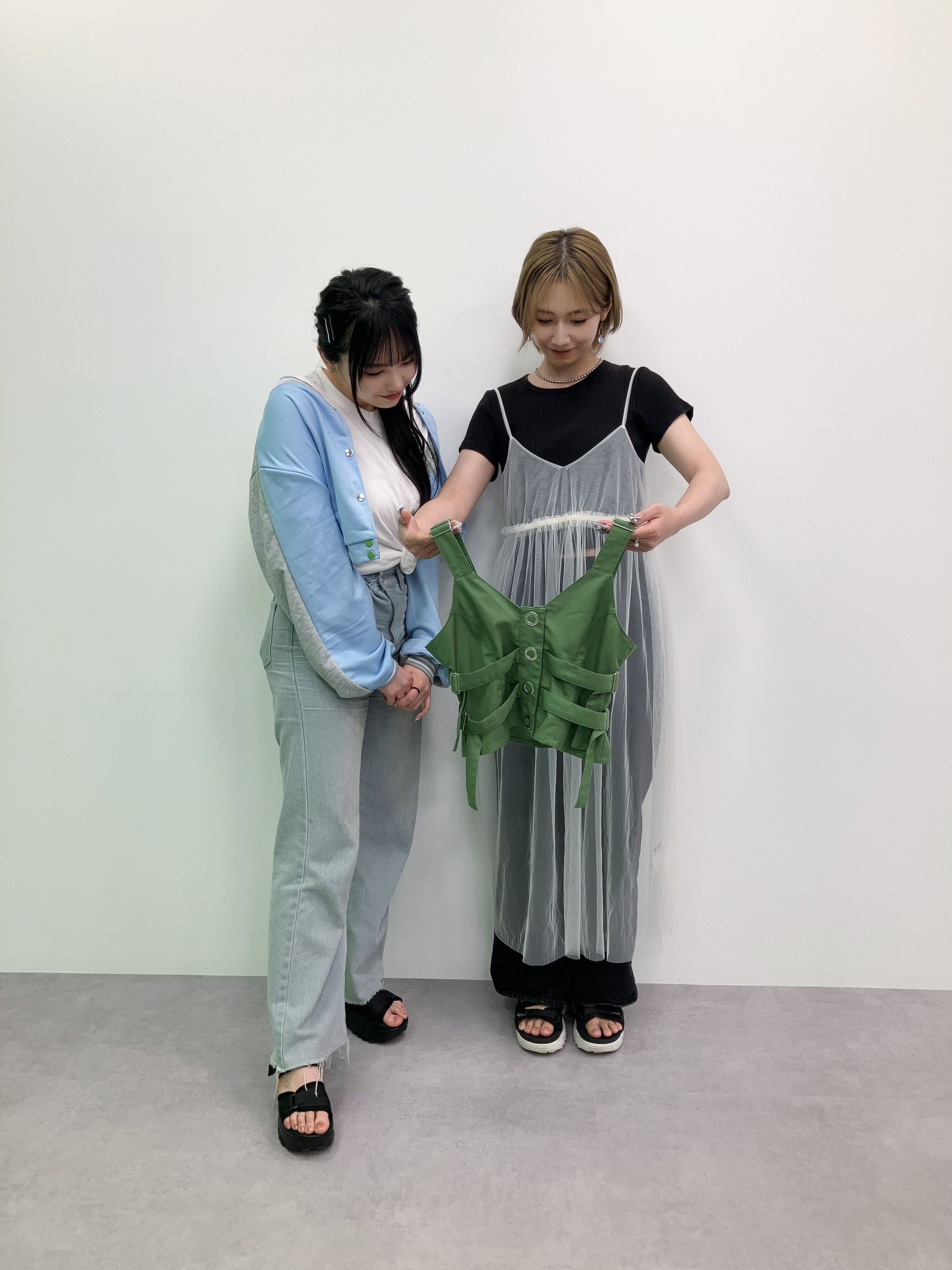 Asaki Yuikawa's feet