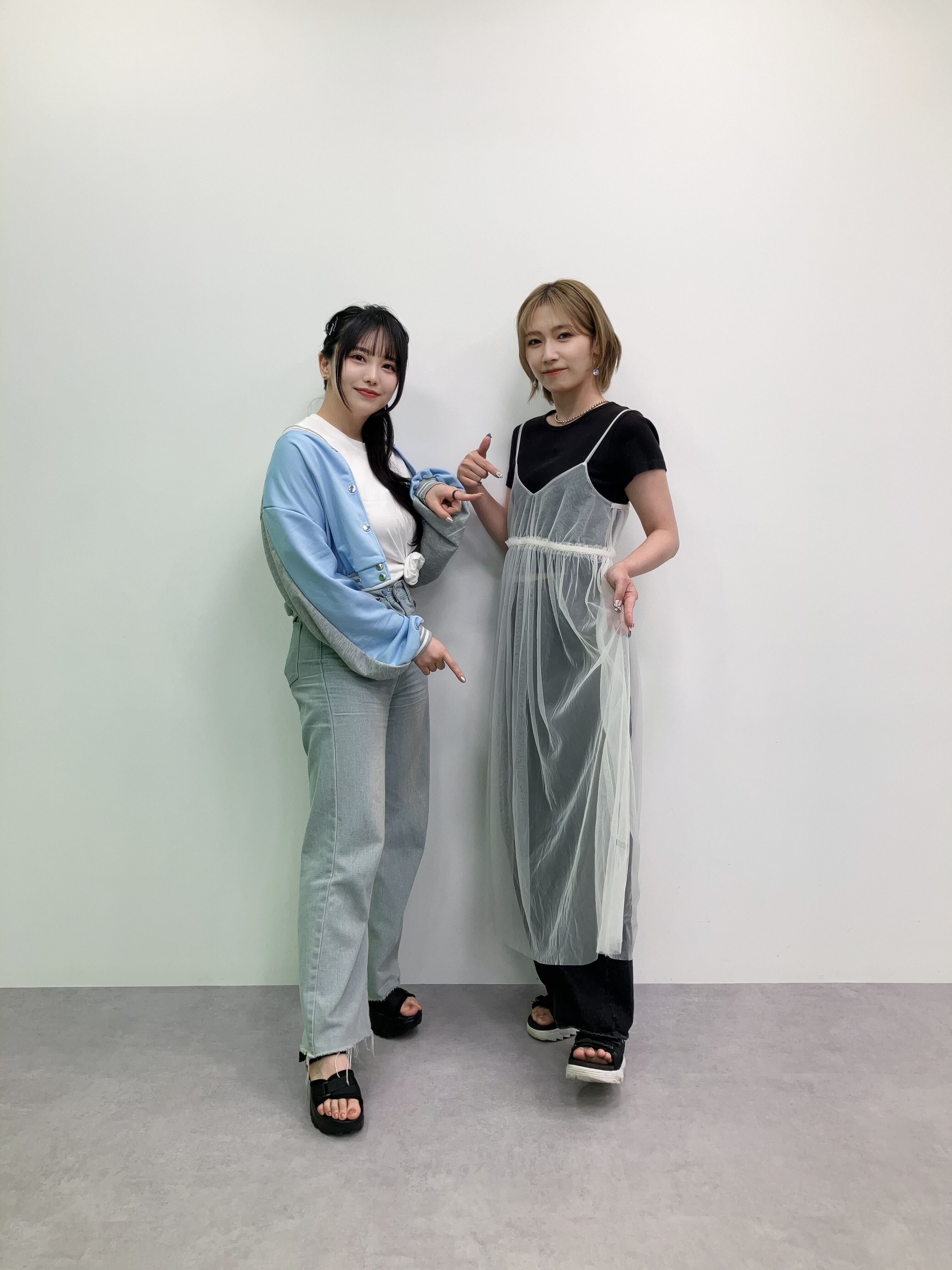 Asaki Yuikawa's feet