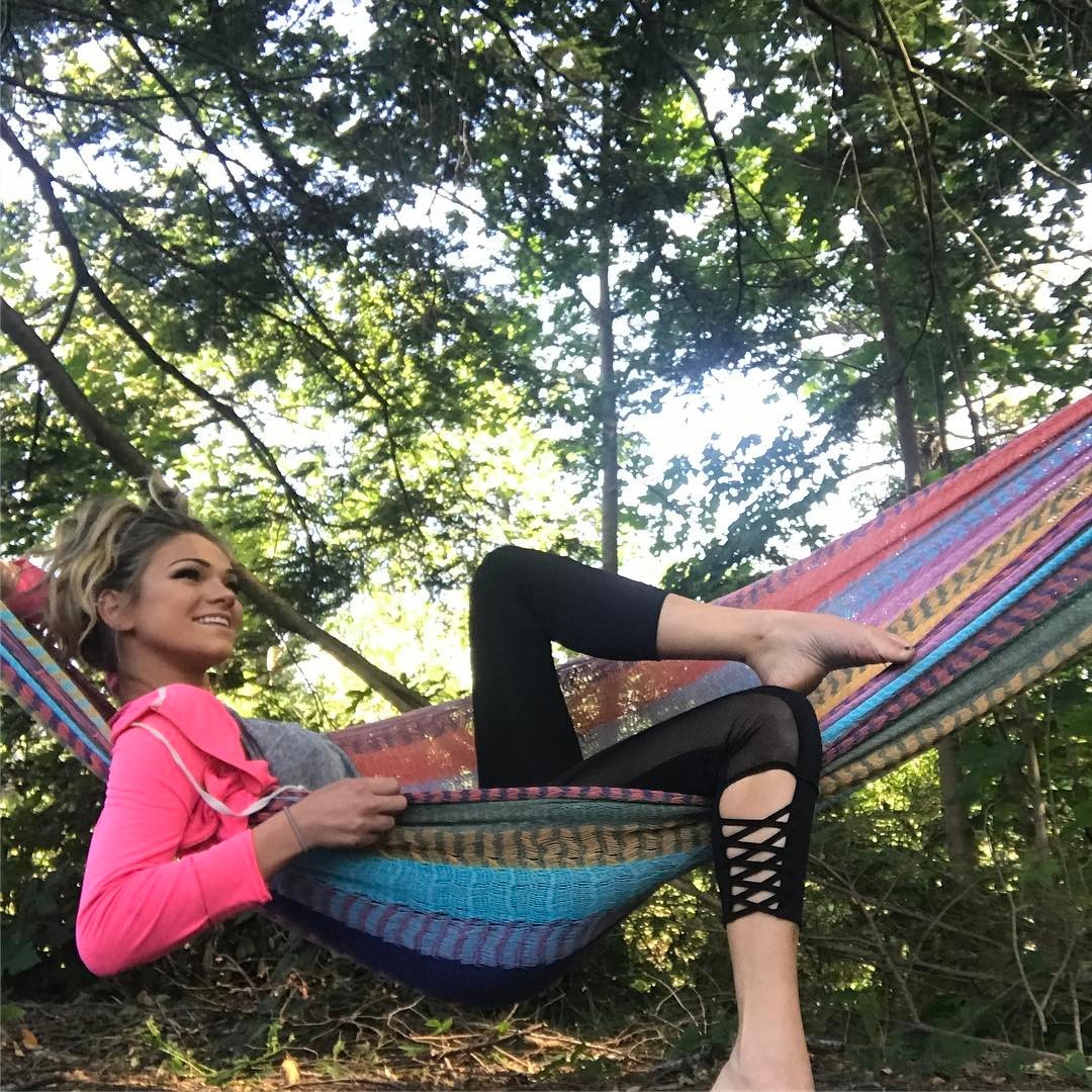 Athena Fariss Feet I Piedi Di Athena Faris Celebrities Feet Hot 2024