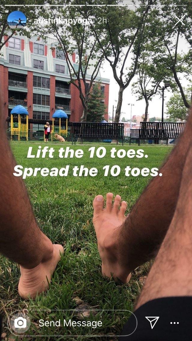 Austin Kapetanakis's feet
