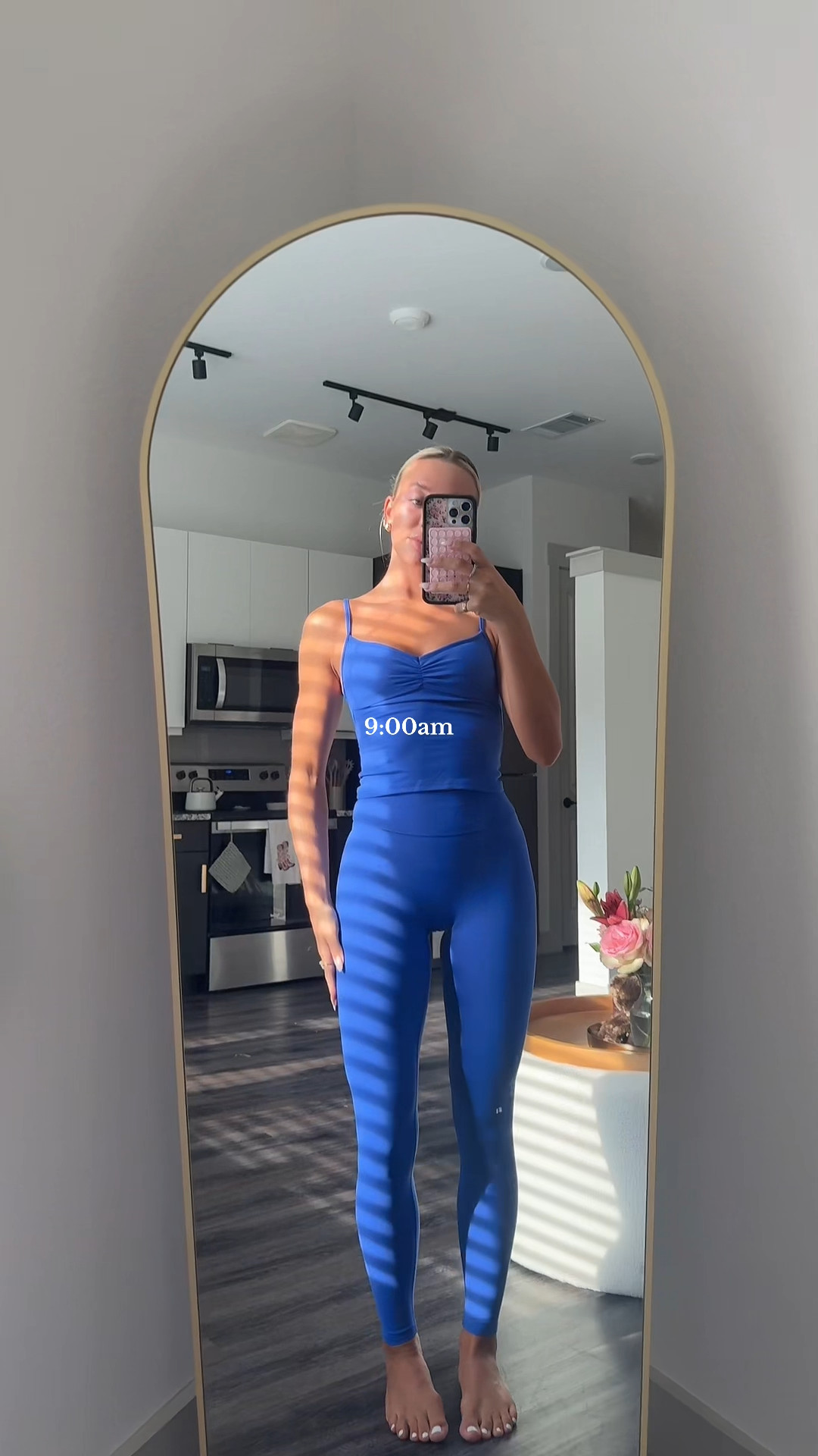 Ava Laheys Feet