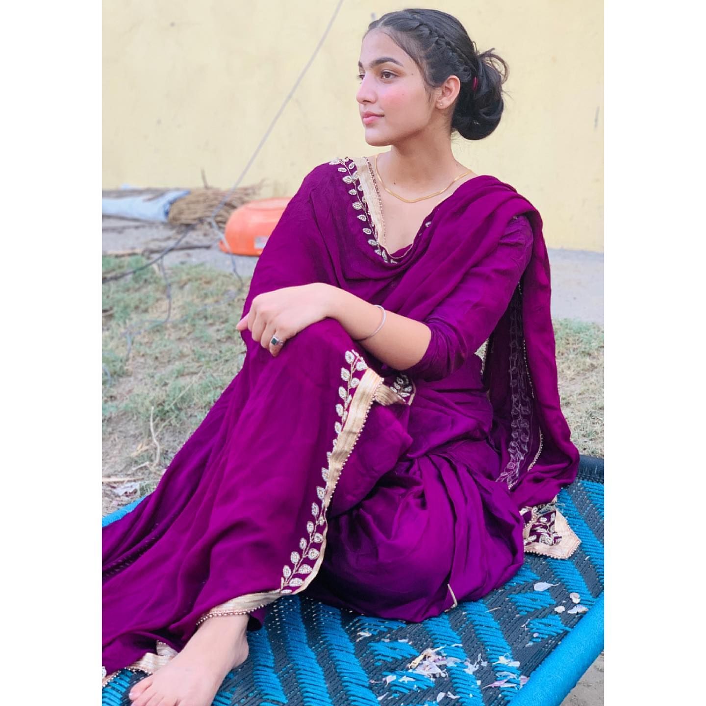 Baljinder Bains's feet