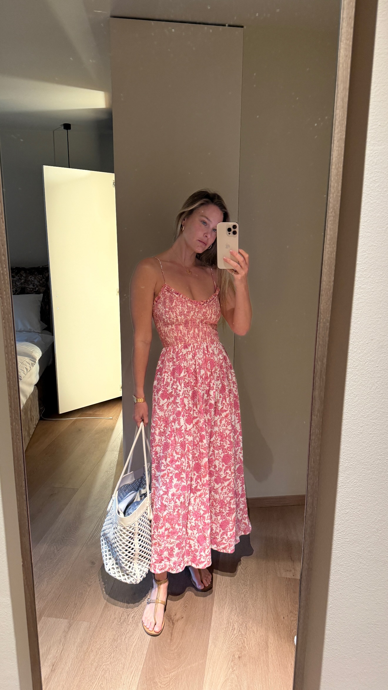 Bar Refaeli's feet