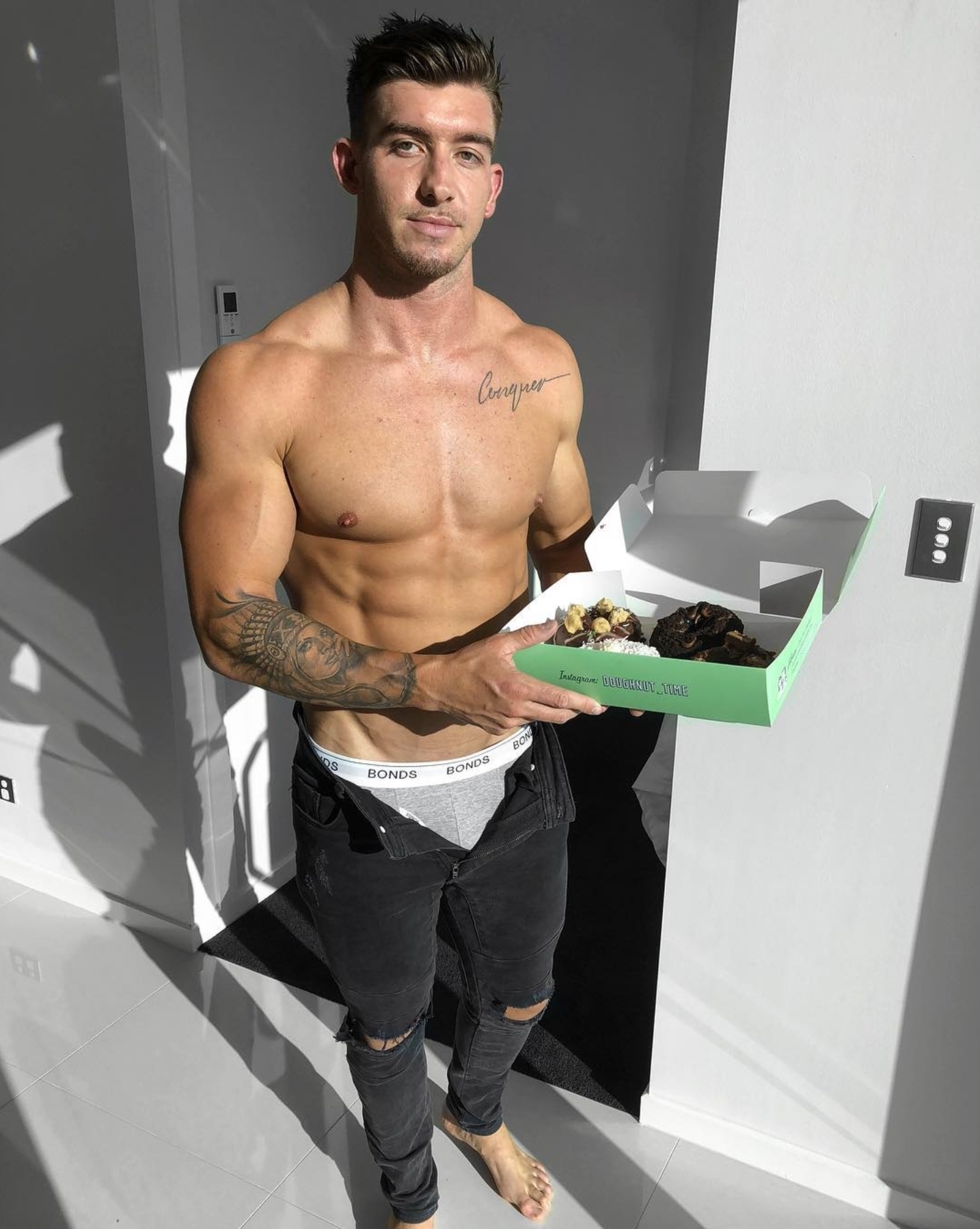 Blake Williamson's feet