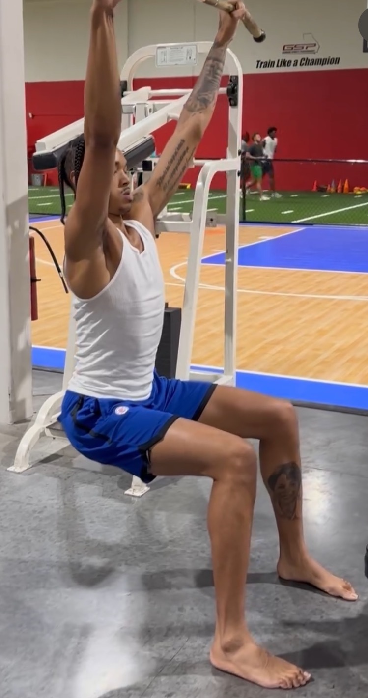 Brandon Boston Jr.'s feet