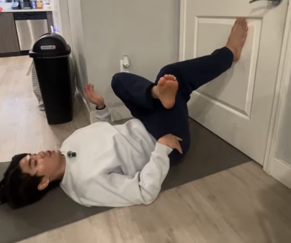 Brandon H. Lee's feet