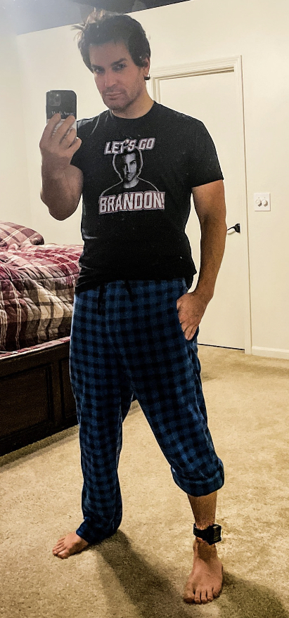 Brandon Straka's feet