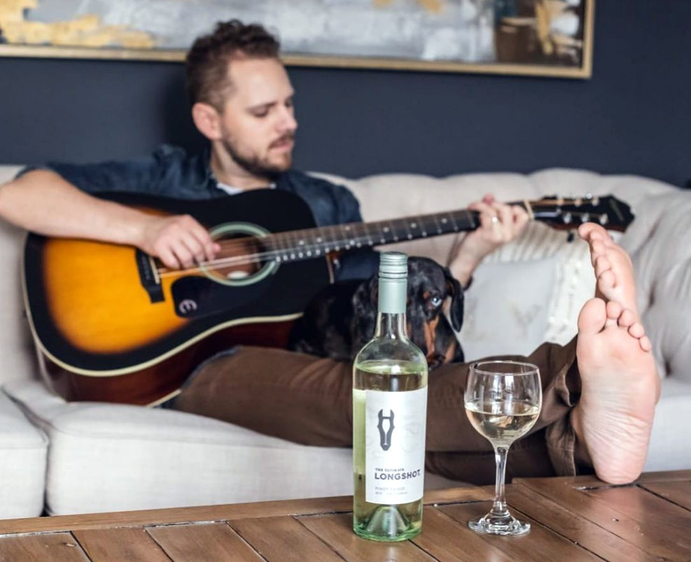 Brett Kissel's feet