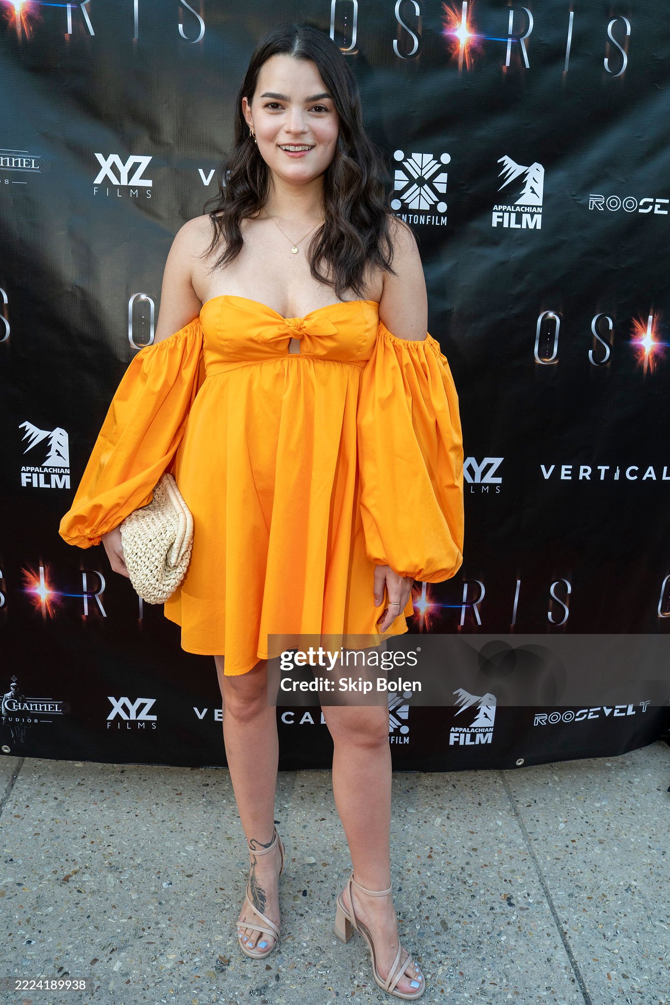 Brianna Hildebrand's feet