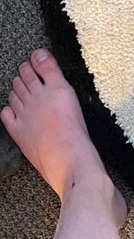 Bryson.'s feet