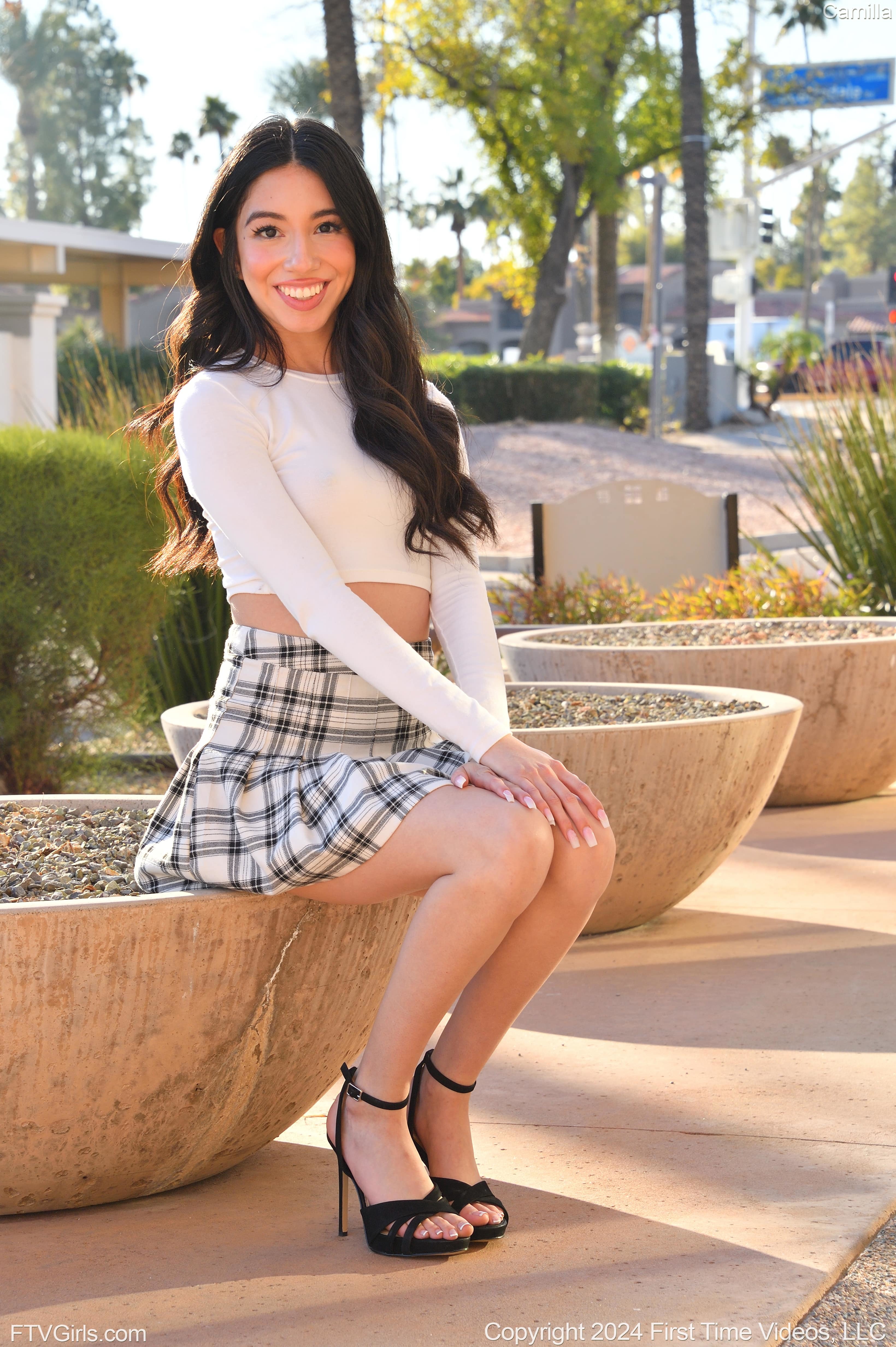 Camilla Cream's feet