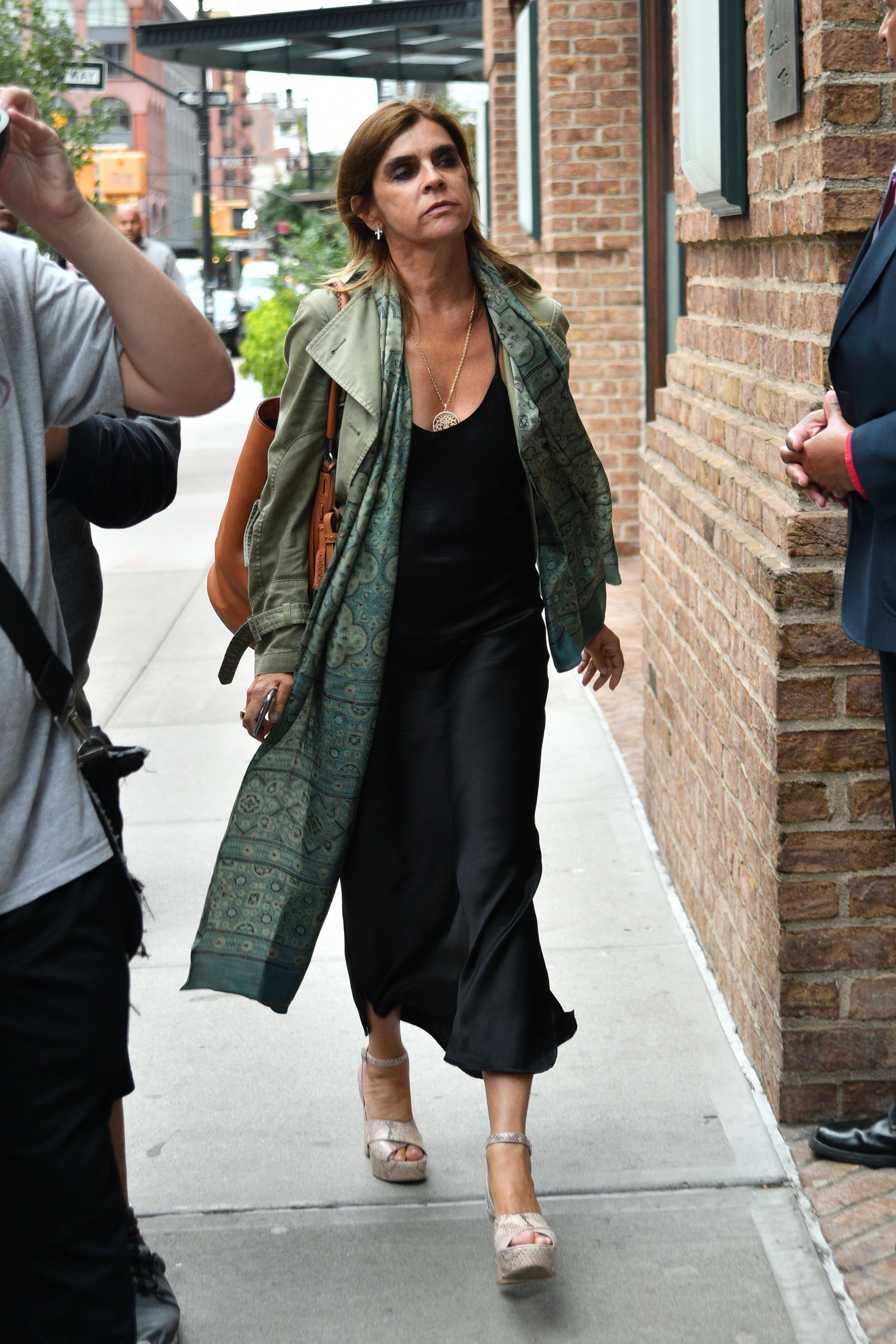 Carine Roitfeld's feet