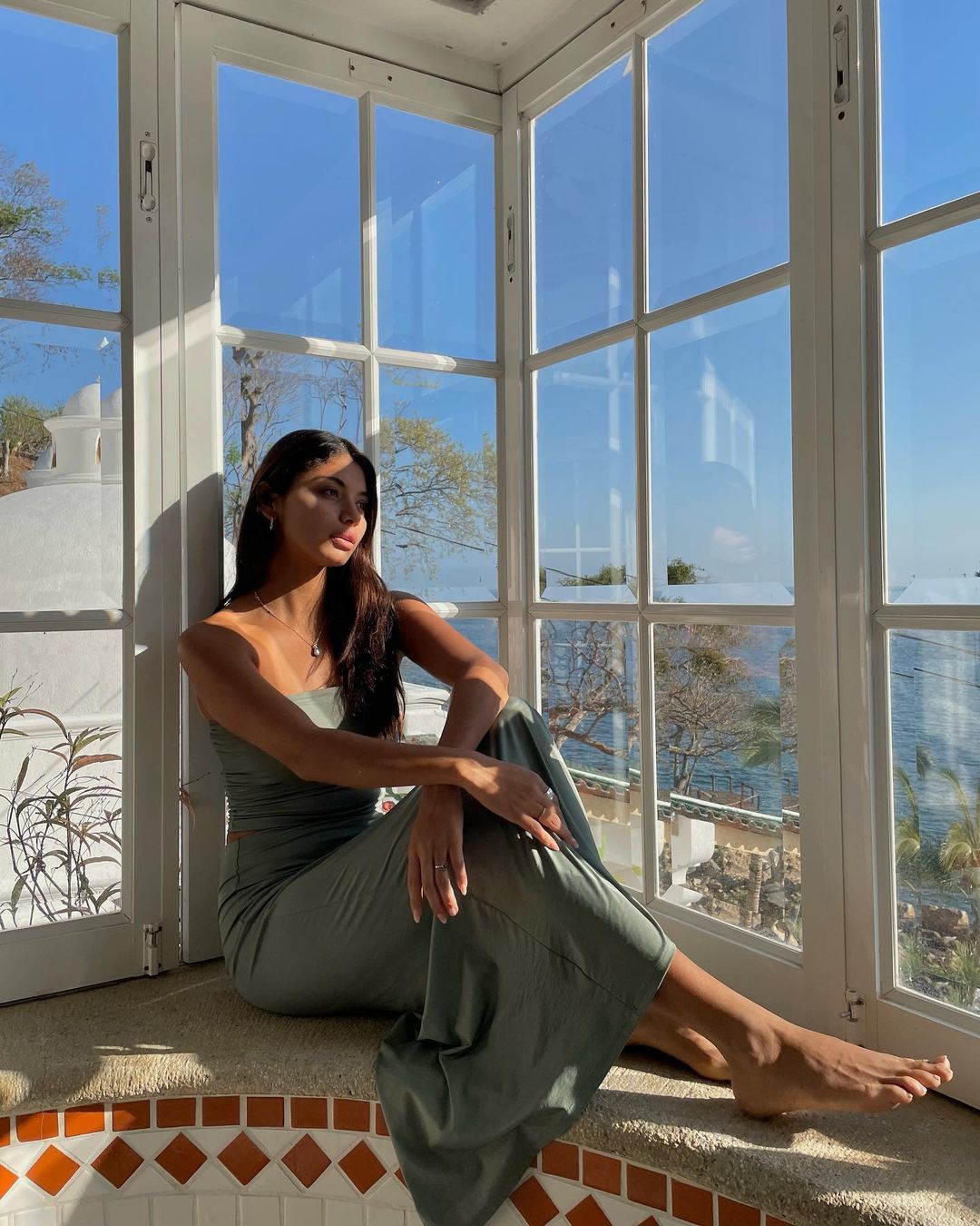 Carolina Reyes's feet